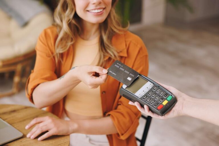 Credit & Debit Card Processing | Valued Merchant Services